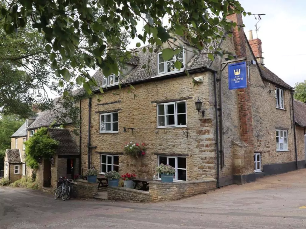 The Crown Inn, Church Enstone | Cotswolds Guide